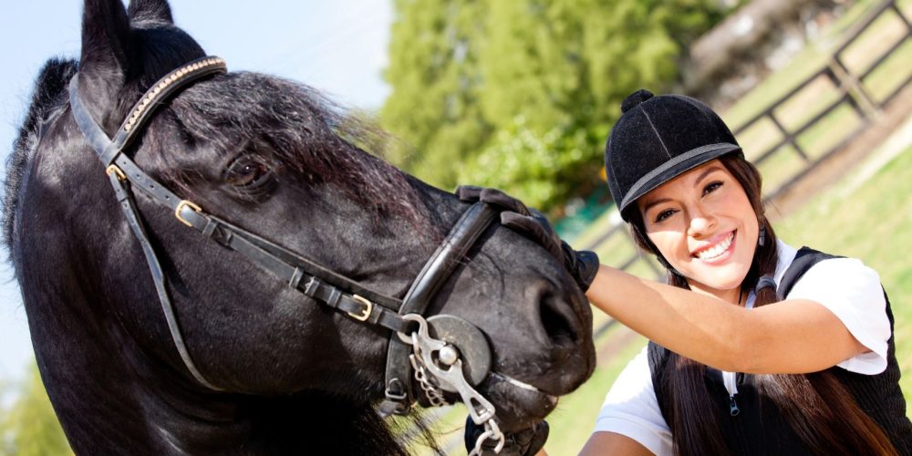 Breaking Barriers at the Racetrack: Empowering Women in Horse Racing ...